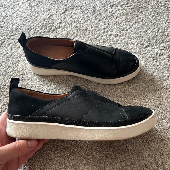 Vionic | Shoes | Vionic Womens Size 7 Zinah Black Leather Slip On ...